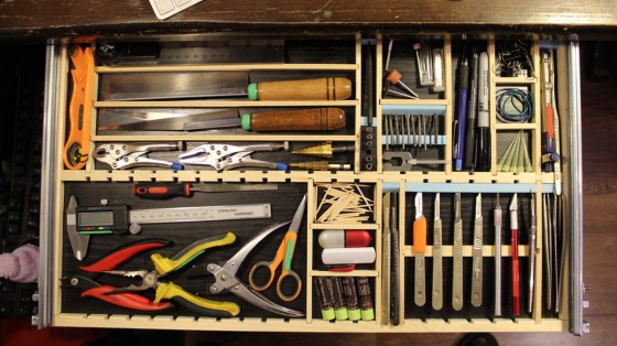 Tools Haven – DIY Under Desk Tool Drawer For Limited Spaces | Science ...