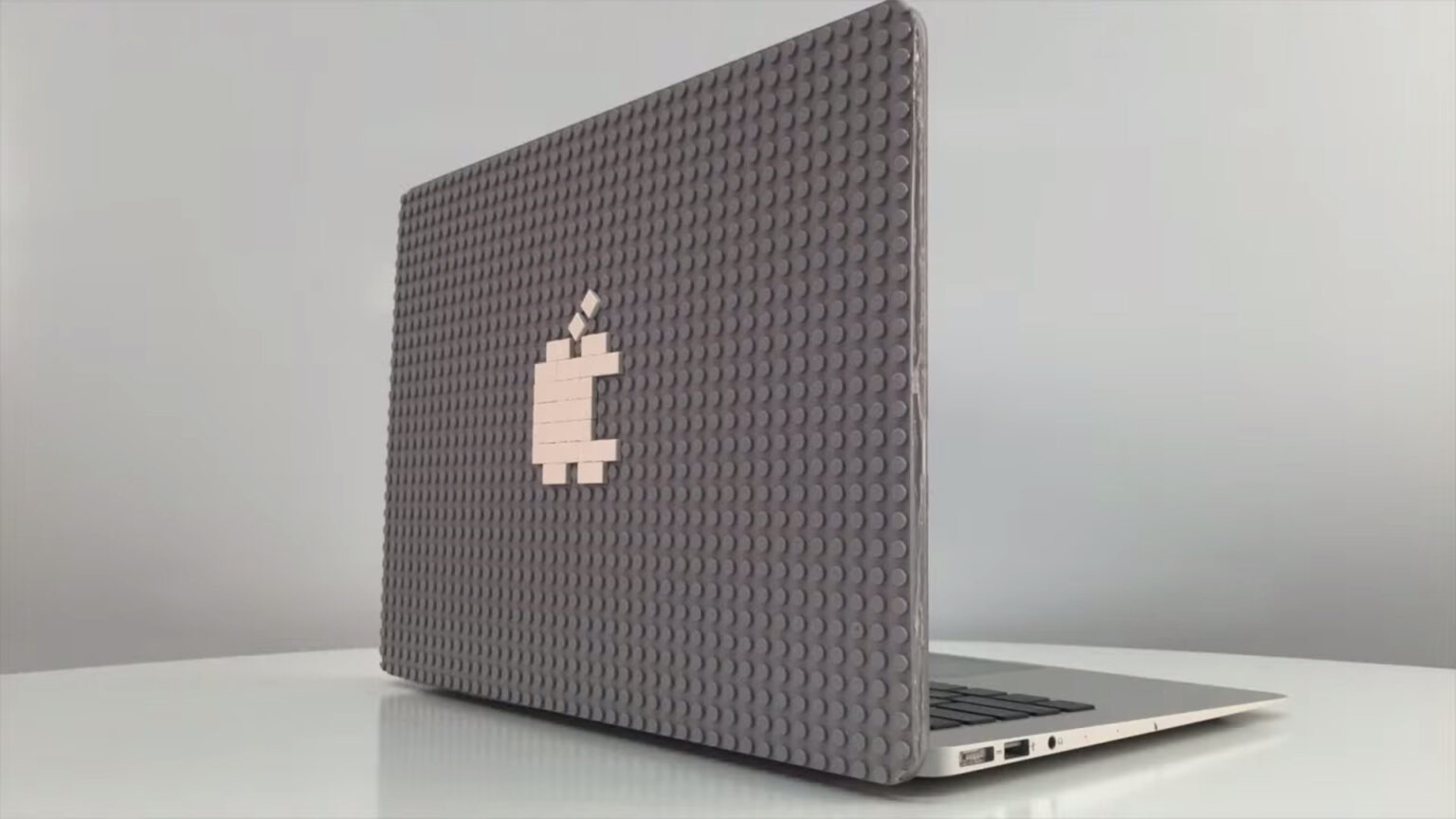 Prototype with LEGOs Directly on Your Laptop with the $35 Brik Case ...