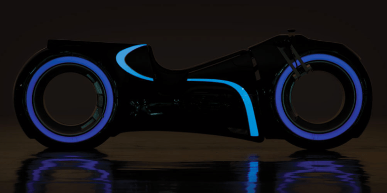 A Fully-Functional Daniel Simon-Designed TRON Lightcycle Just Sold for ...