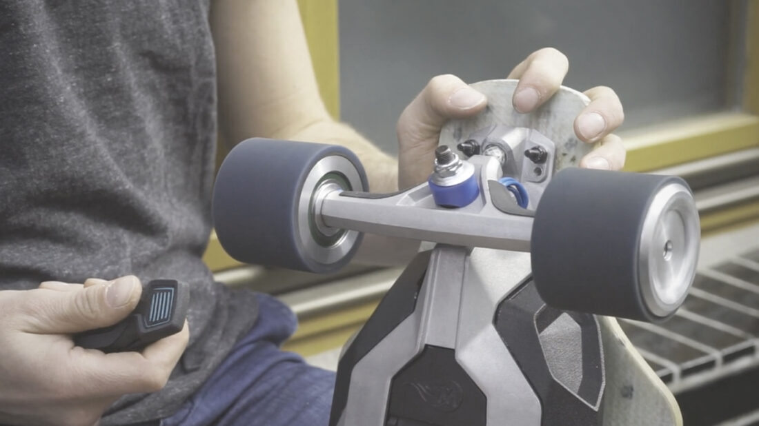 The Mellow Drive Uses Tesla-Style Batteries to Convert Any Skateboard ...