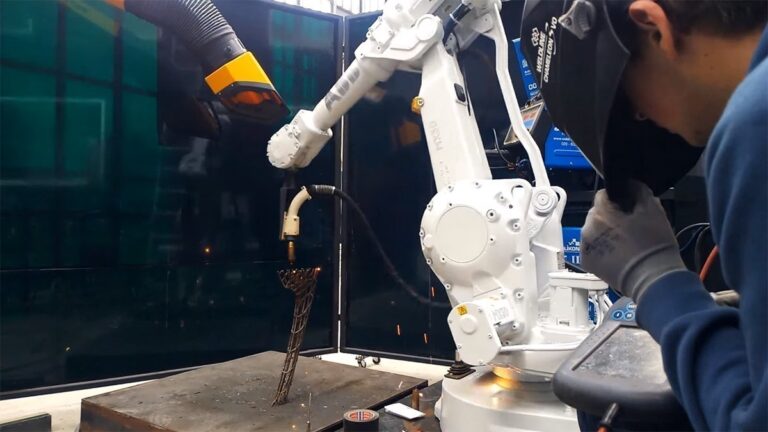 Welding Robot Helps Create First Stainless Steel '3D Printed' Bicycle ...