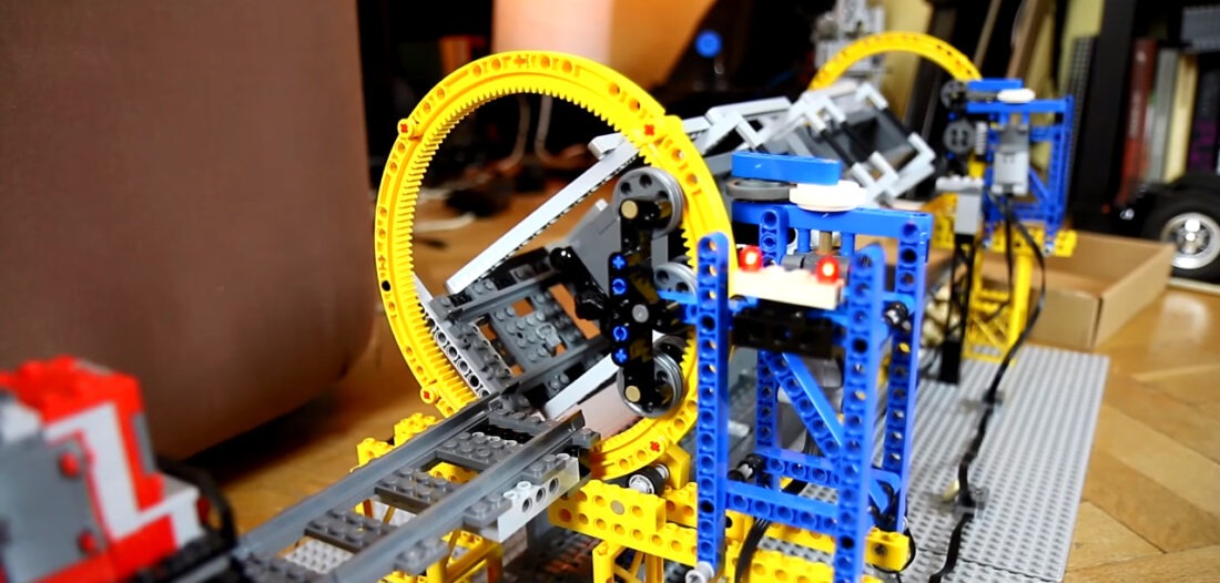 Graphic Designer Builds Automated LEGO Rotary Dumper and Cargo Loader ...