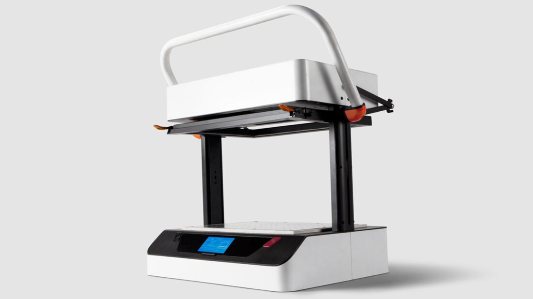 Vaquform: World's First Smart Desktop Vacuum Former
