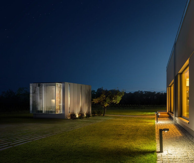 Kasita Brings the Smart World to Tiny, Prefab Stackable Houses - SolidSmack