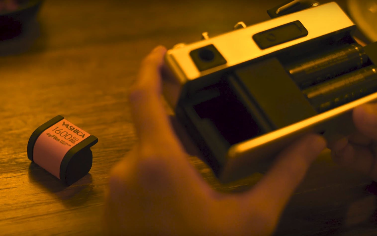 The Yashica Y35 Brings the Analog Film Experience to a Digital Camera ...