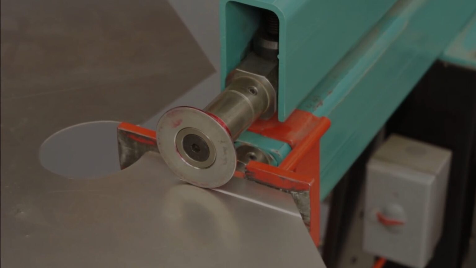 SkillCoach | Sheet Metal Design & Fabrication - Classic Aviation Bomber ...
