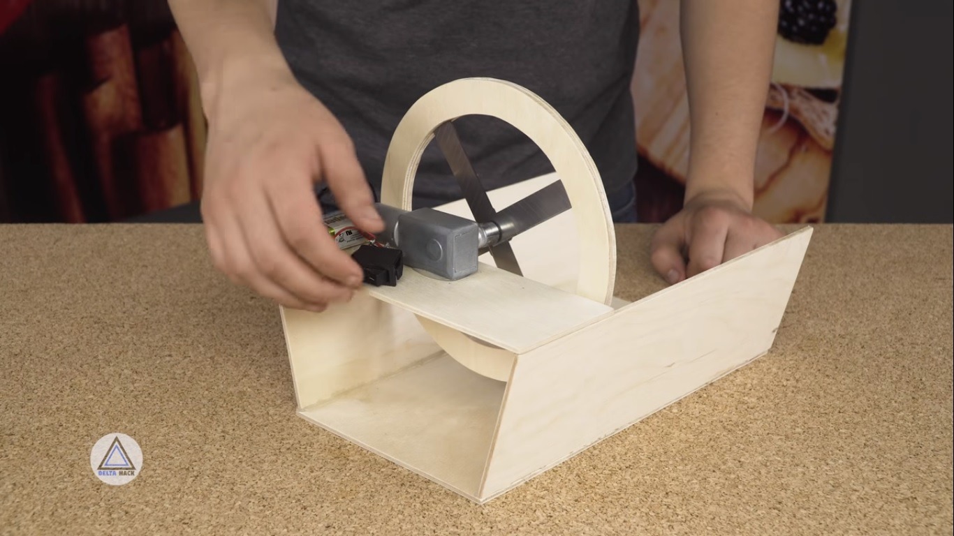 Who Needs a Knife? How to Make a Food Slicer from Wood - SolidSmack