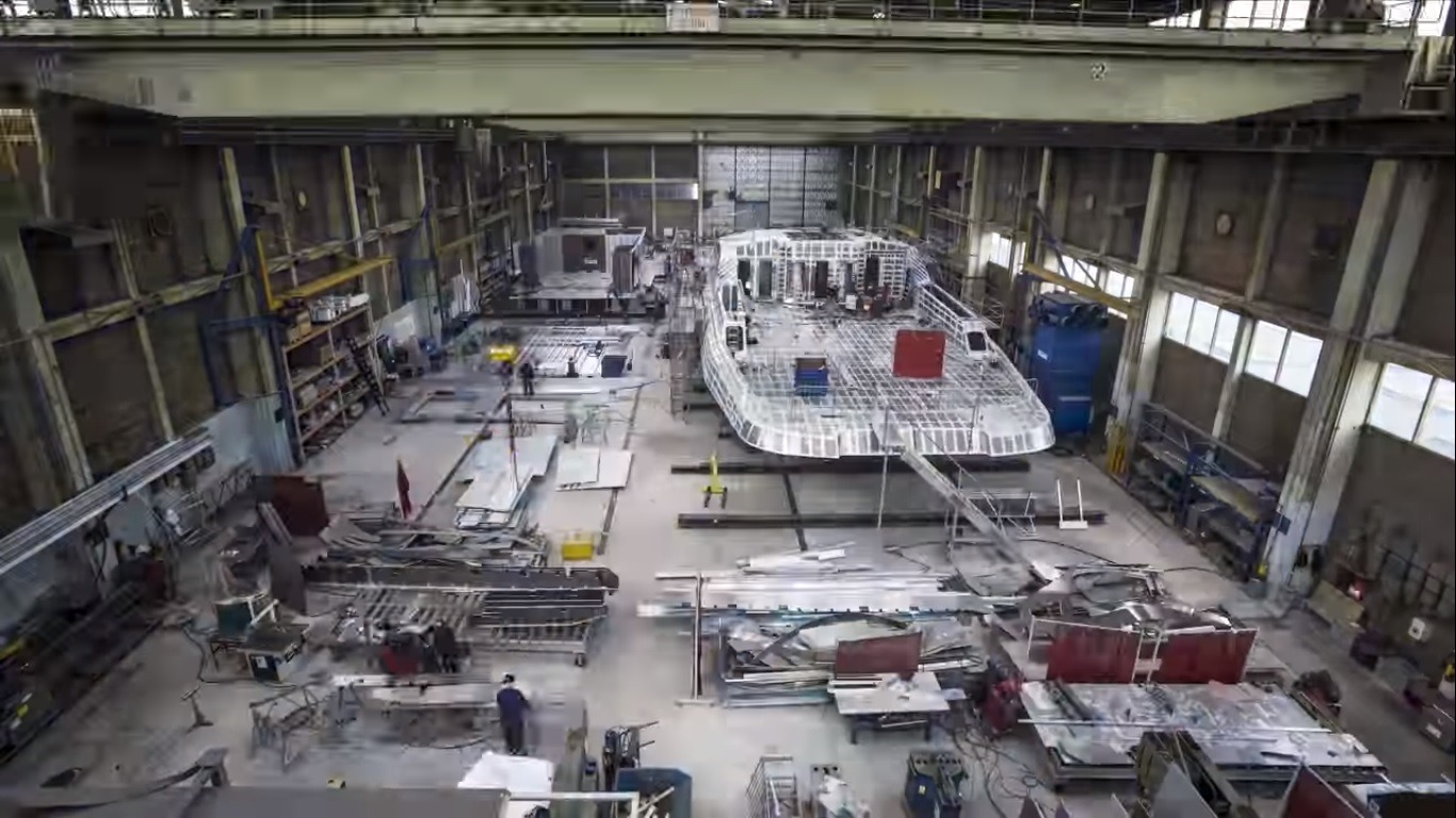 Behind the Design: This Superyacht Construction Timelapse is Insane ...