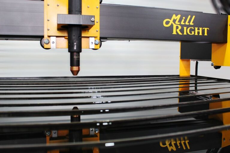 MillRight: Derek Roberts and the 'Mega V' CNC Router and Plasma System ...