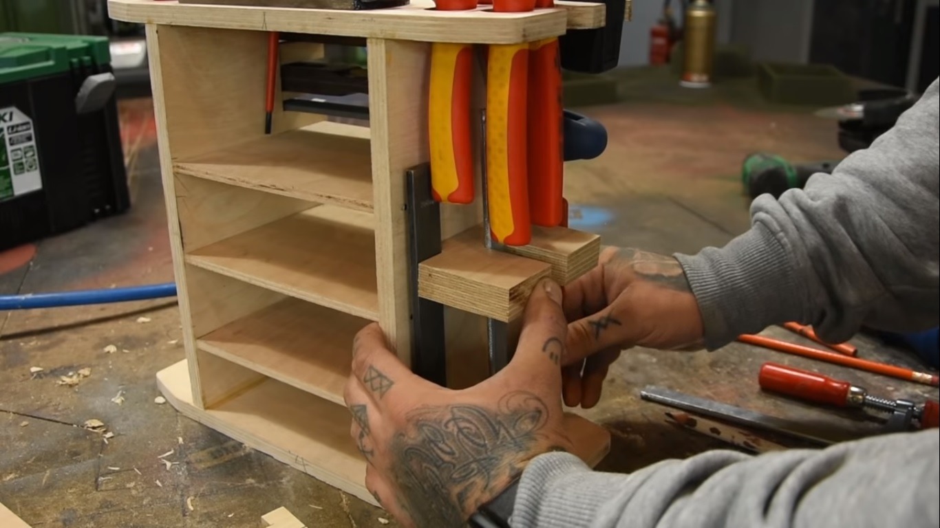 How to Repurpose An Old Gas Can Into The Ultimate Toolbox - SolidSmack