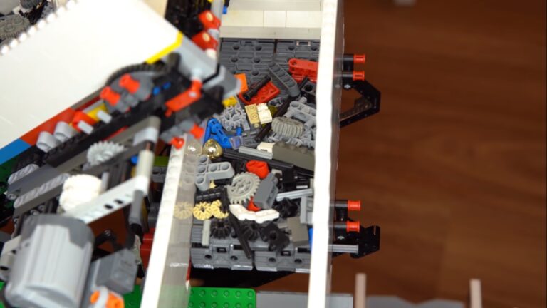Behold The World’s First Universal LEGO Sorting Machine - SolidSmack