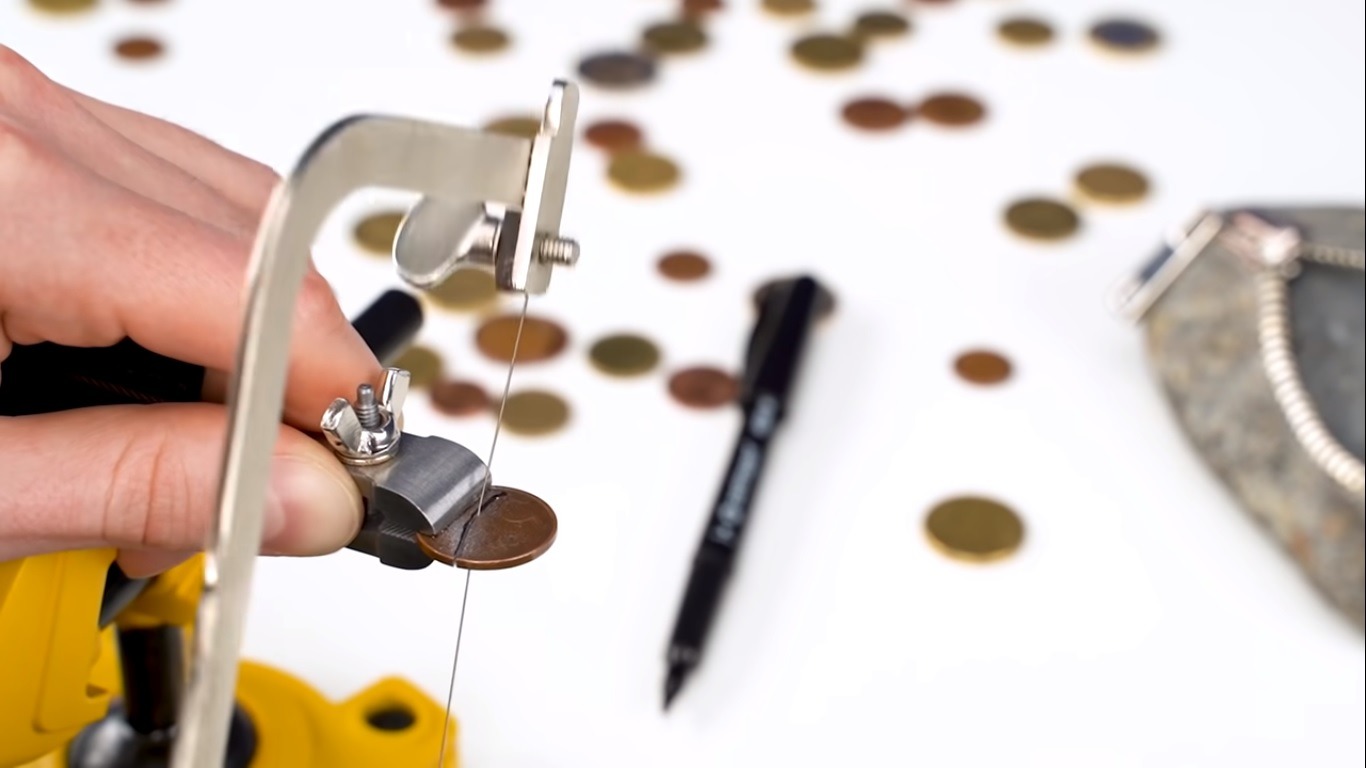 Rock + Zipper is the Most Interesting DIY Money Pouch You'll See ...