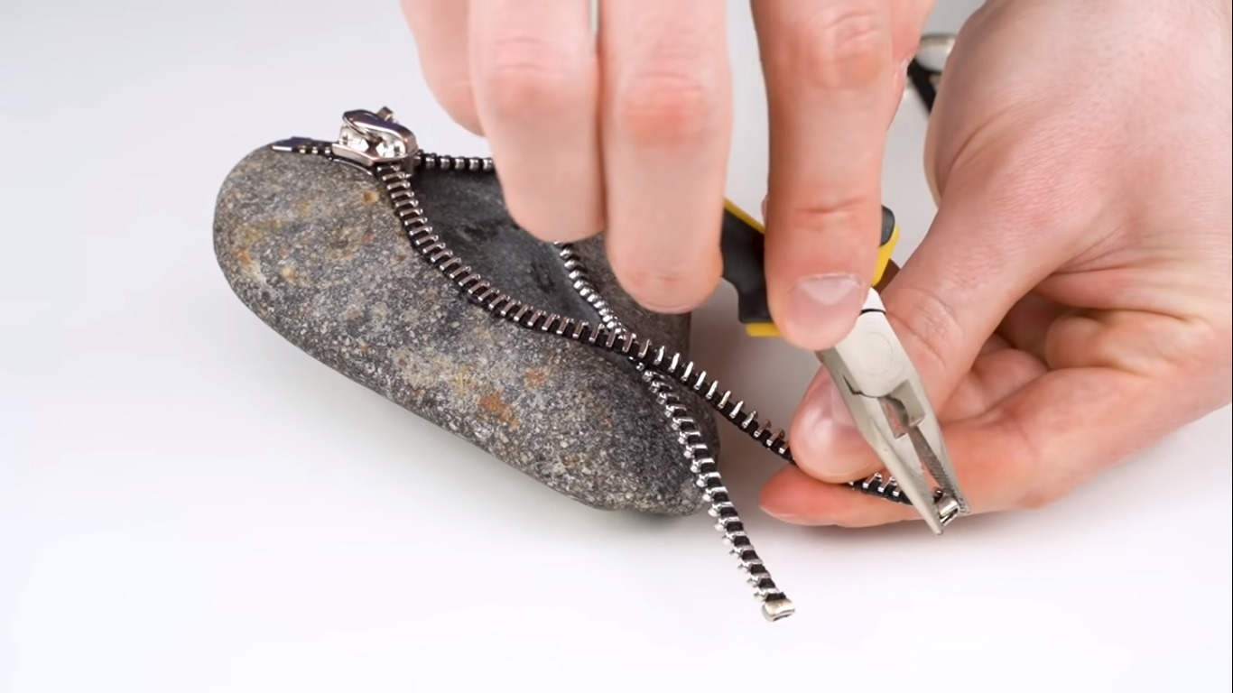 Rock + Zipper is the Most Interesting DIY Money Pouch You'll See ...