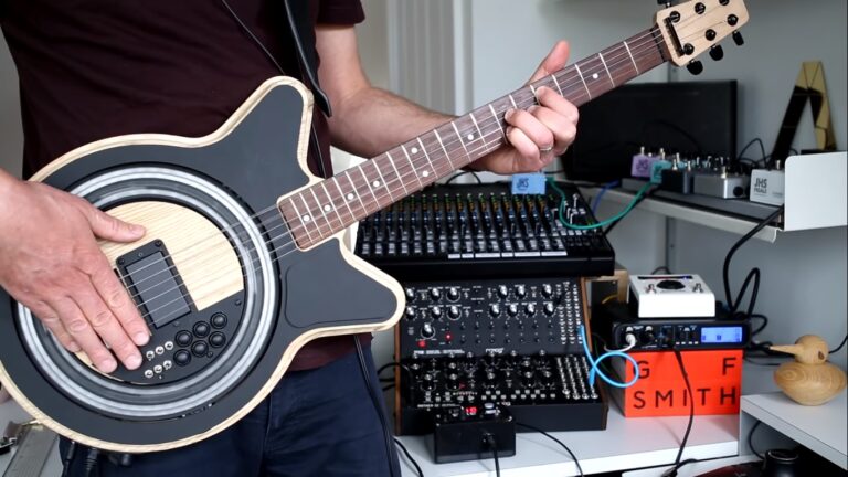 Circle Guitar’s Rotating Body Creates New Playing Possibilities ...