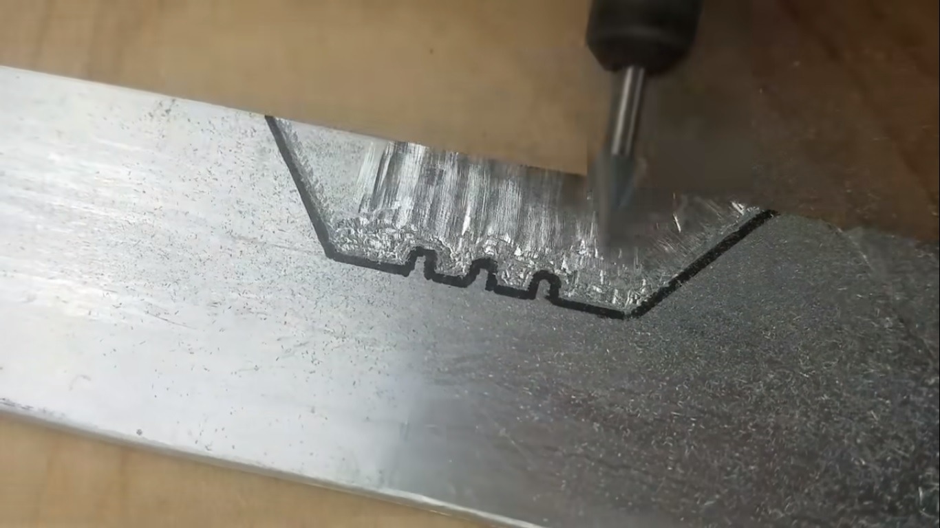 This Knife’s Edge Is Made Using Replaceable Utility Blades - SolidSmack