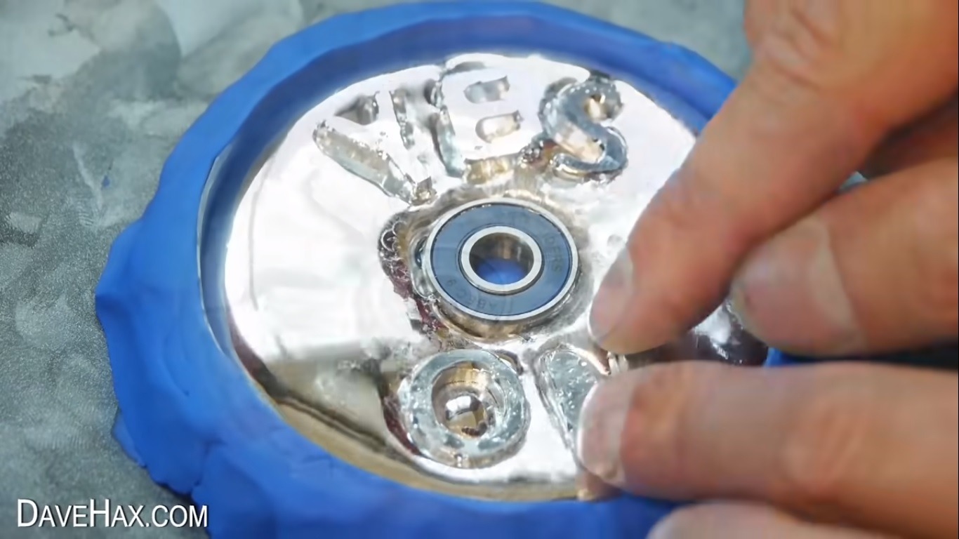 Life Hacker DaveHax Uses Liquid Gallium to Create Some Interesting ...