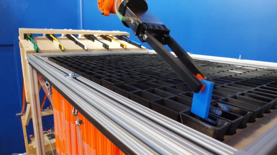 Here’s Dom the Robot: The Next Great Domino Artist