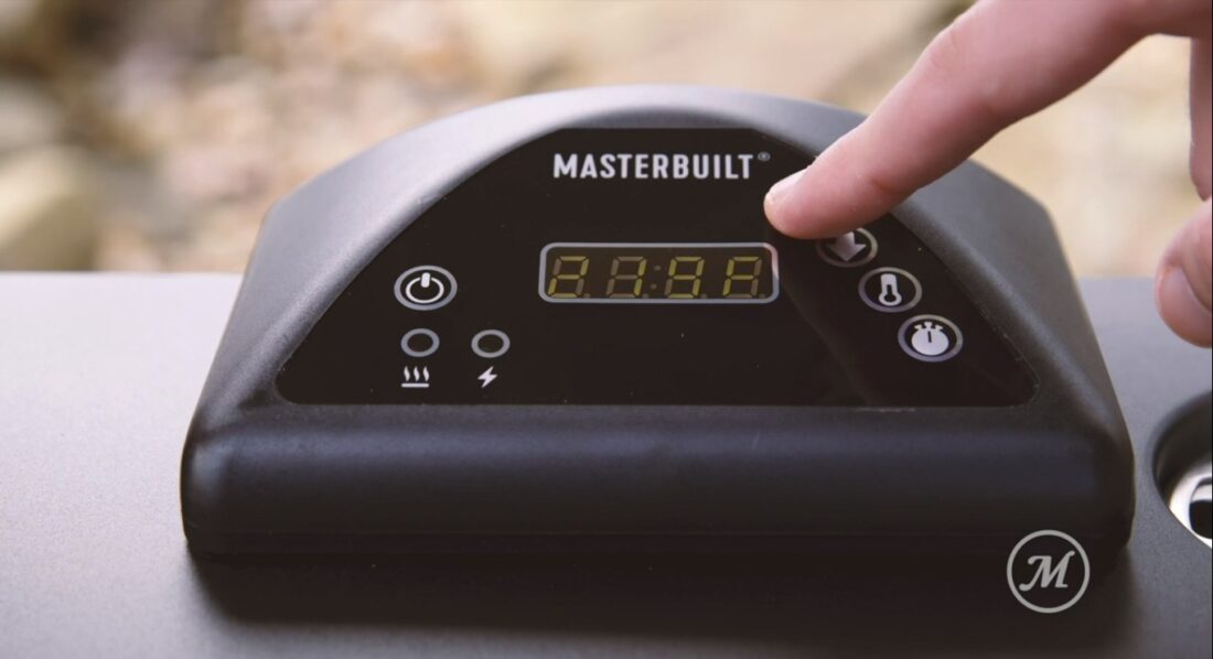 Masterbuilt MES130B: The Best Electric Smoker for Resto-Quality Cooking ...